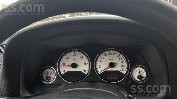 Zils Opel Astra 2003 Rīga, ar dzinēja tilpumu 2.00 L un nobraukumu 154 tūkst. km par 1500 €, foto 7 vietnē AUTOMOTO.COM.LV