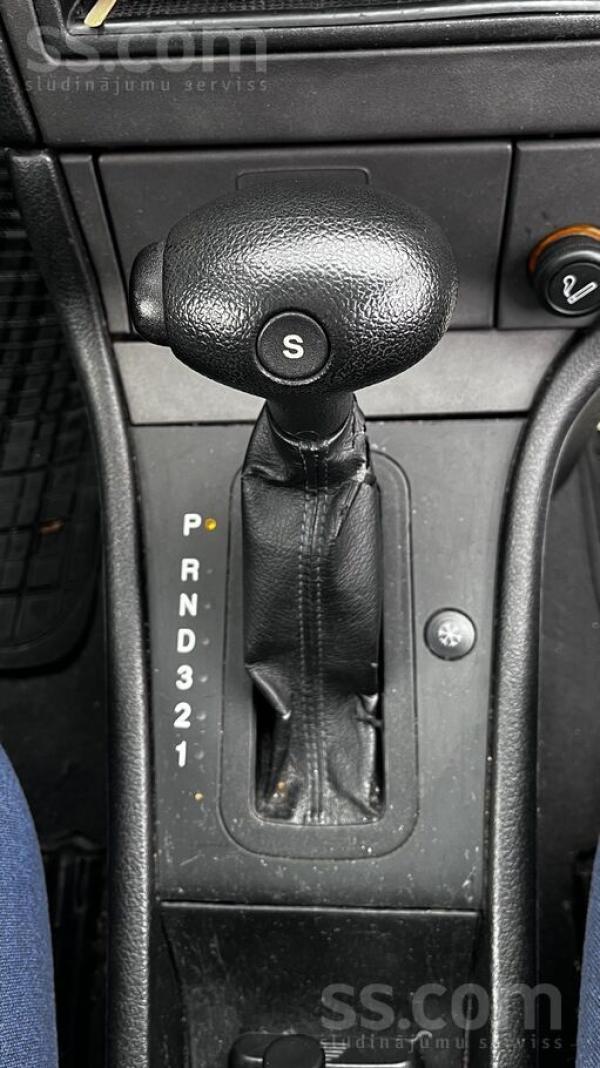 Zils Opel Astra 2003 Rīga, ar dzinēja tilpumu 2.00 L un nobraukumu 154 tūkst. km par 1500 €, foto 8 vietnē AUTOMOTO.COM.LV