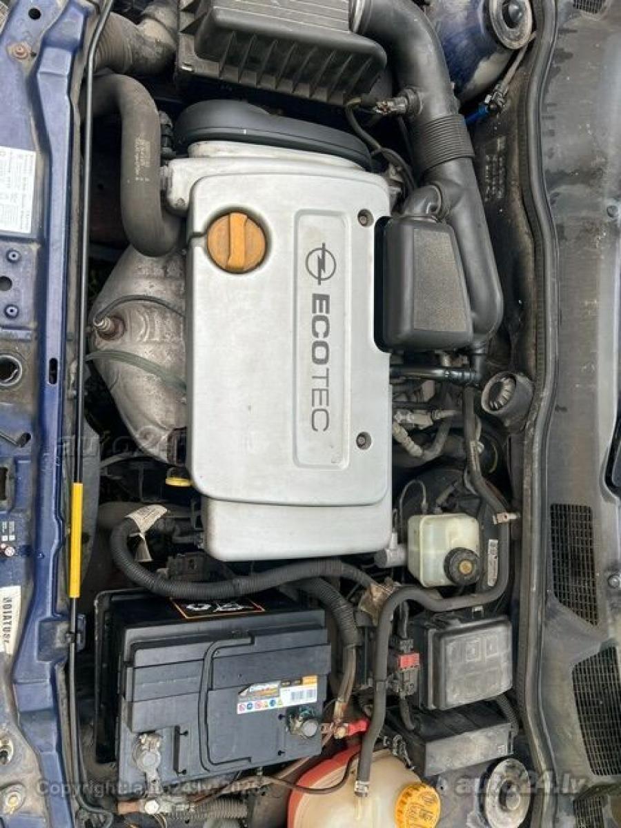Zils Opel Astra 2005 Tallina, ar dzinēja tilpumu 1.40 L un nobraukumu 178 tūkst. km par 1100 €, foto 5 vietnē AUTOMOTO.COM.LV