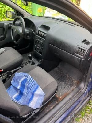 Zils Opel Astra 2005 Tallina, ar dzinēja tilpumu 1.40 L un nobraukumu 178 tūkst. km par 1100 €, foto 7 vietnē AUTOMOTO.COM.LV