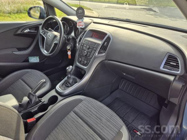 Zils Opel Astra 2015 Kuldīga, ar dzinēja tilpumu 1.40 L un nobraukumu 58 tūkst. km par 7300 €, foto 5 vietnē AUTOMOTO.COM.LV