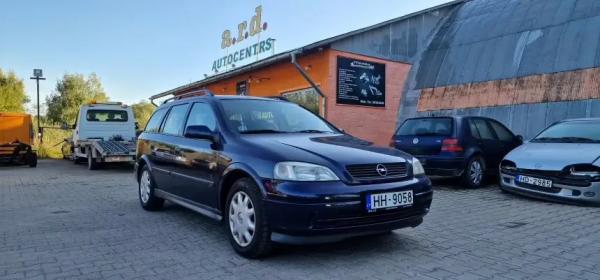 Zils Opel Astra 1999 Valmiera, ar dzinēja tilpumu 1.60 L un nobraukumu 264 tūkst. km par 1000 €, foto 1 vietnē AUTOMOTO.COM.LV