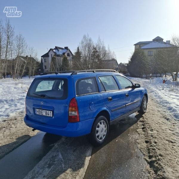 Blue Opel Astra 2002 in Vilnius, with an engine capacity of 2.00 L and mileage of 385 thousand km for 500 €, photo 4 on AUTOMOTO.COM.LV