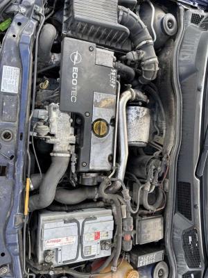 Blue Opel Astra 2004 in Joniskis, with an engine capacity of 2.00 L and mileage of 340 thousand km for 570 €, photo 4 on AUTOMOTO.COM.LV