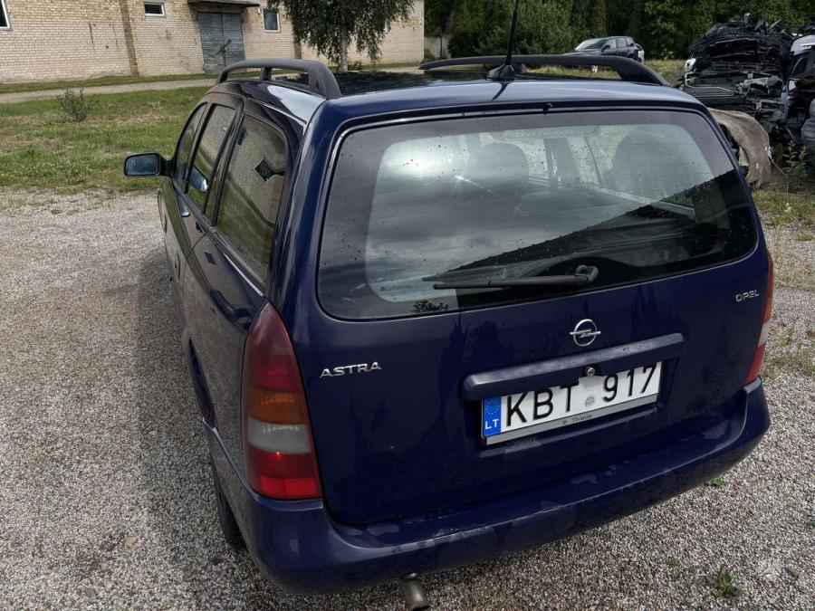 Blue Opel Astra 2004 in Joniskis, with an engine capacity of 2.00 L and mileage of 340 thousand km for 570 €, photo 8 on AUTOMOTO.COM.LV