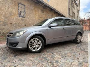 Zils Opel Astra 2005 Cēsis, ar dzinēja tilpumu 1.90 L un nobraukumu 401 tūkst. km par 1490 €, foto 9 vietnē AUTOMOTO.COM.LV