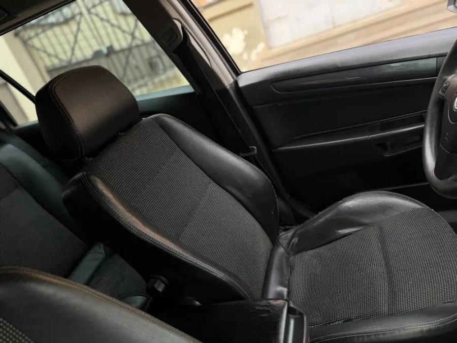 Zils Opel Astra 2005 Cēsis, ar dzinēja tilpumu 1.90 L un nobraukumu 401 tūkst. km par 1490 €, foto 11 vietnē AUTOMOTO.COM.LV