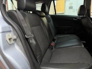 Zils Opel Astra 2005 Cēsis, ar dzinēja tilpumu 1.90 L un nobraukumu 401 tūkst. km par 1490 €, foto 13 vietnē AUTOMOTO.COM.LV
