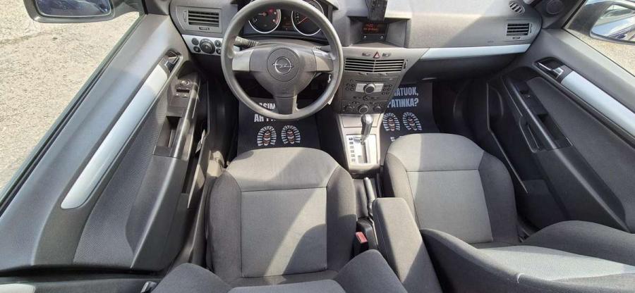 Blue Opel Astra 2005 in Kaunas, with an engine capacity of 1.91 L and mileage of 200 thousand km for 1999 €, photo 8 on AUTOMOTO.COM.LV