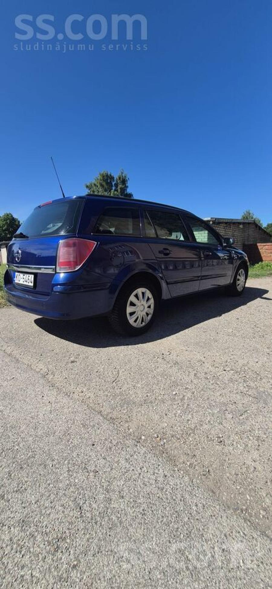 Zils Opel Astra 2005 Liepāja, ar dzinēja tilpumu 1.60 L un nobraukumu 243 tūkst. km par 1300 €, foto 4 vietnē AUTOMOTO.COM.LV