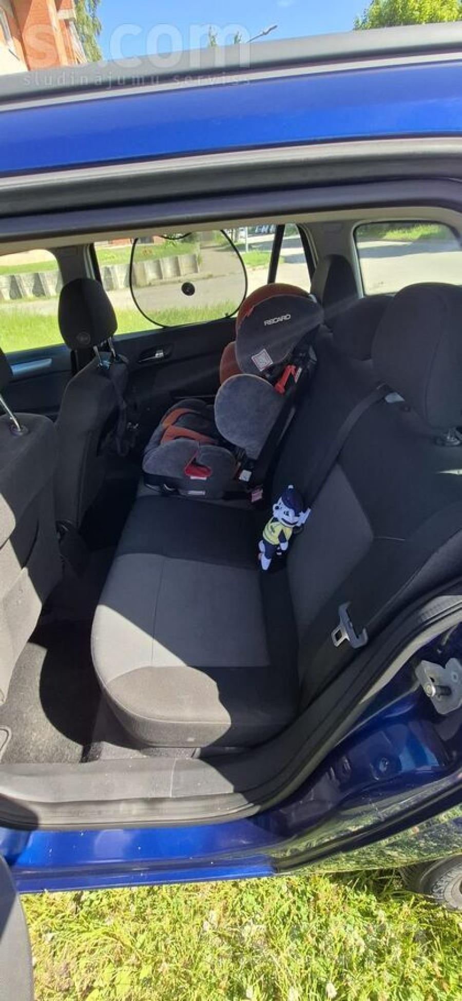 Zils Opel Astra 2005 Liepāja, ar dzinēja tilpumu 1.60 L un nobraukumu 243 tūkst. km par 1300 €, foto 7 vietnē AUTOMOTO.COM.LV