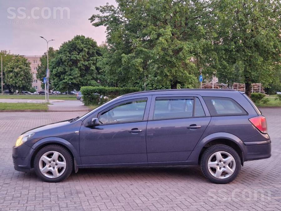 Zils Opel Astra 2006 Rīga, ar dzinēja tilpumu 1.70 L un nobraukumu 273 tūkst. km par 8500 €, foto 6 vietnē AUTOMOTO.COM.LV