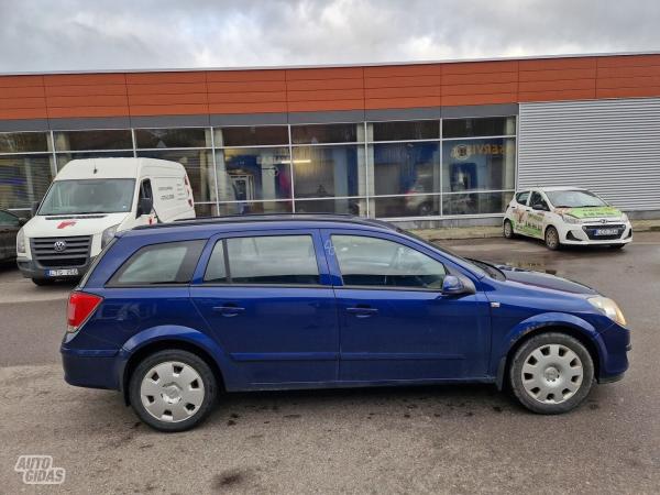 Blue Opel Astra 2006 in Klaipeda, with an engine capacity of 1.60 L and mileage of 270 thousand km for 1450 €, photo 4 on AUTOMOTO.COM.LV