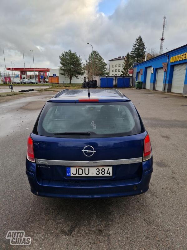Blue Opel Astra 2006 in Klaipeda, with an engine capacity of 1.60 L and mileage of 270 thousand km for 1450 €, photo 7 on AUTOMOTO.COM.LV