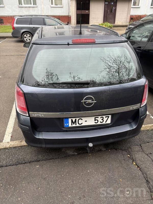Zils Opel Astra 2006 Rīga, ar dzinēja tilpumu 1.90 L un nobraukumu 234 tūkst. km par 1600 €, foto 4 vietnē AUTOMOTO.COM.LV