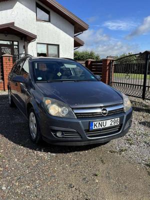 Blue Opel Astra 2006 in Gargzdai, with an engine capacity of 1.91 L and mileage of 332 thousand km for 1650 €, photo 7 on AUTOMOTO.COM.LV