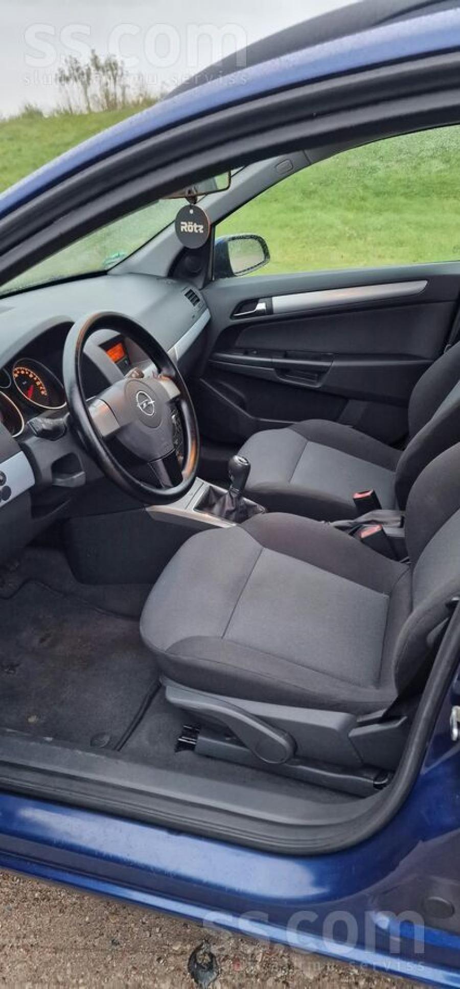 Zils Opel Astra 2006 Ventspils, ar dzinēja tilpumu 1.60 L un nobraukumu 150 tūkst. km par 2800 €, foto 3 vietnē AUTOMOTO.COM.LV