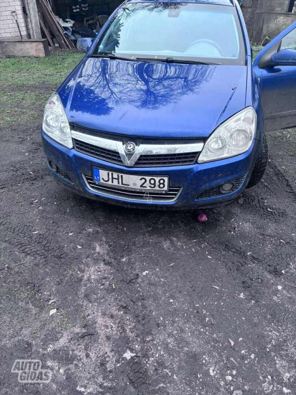 Zils Opel Astra 2007 Panevēža, ar dzinēja tilpumu 1.90 L un nobraukumu 320 tūkst. km par 400 €, foto 2 vietnē AUTOMOTO.COM.LV