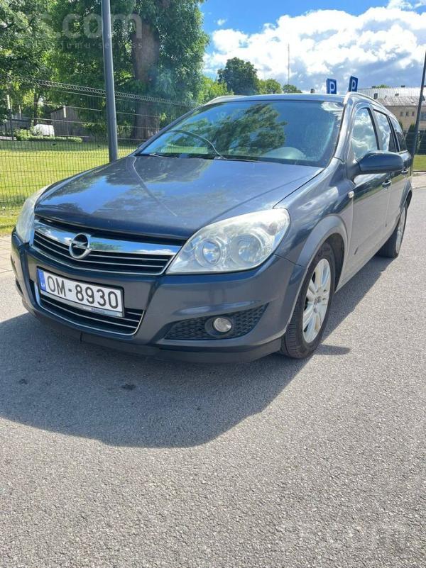 Zils Opel Astra 2007 Tukums, ar dzinēja tilpumu 1.70 L un nobraukumu 362 tūkst. km par 1100 €, foto 3 vietnē AUTOMOTO.COM.LV