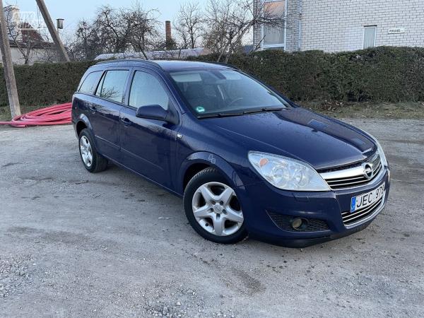 Blue Opel Astra 2008 in Alytus, with an engine capacity of 1.90 L and mileage of 400 thousand km for 1100 €, photo 4 on AUTOMOTO.COM.LV