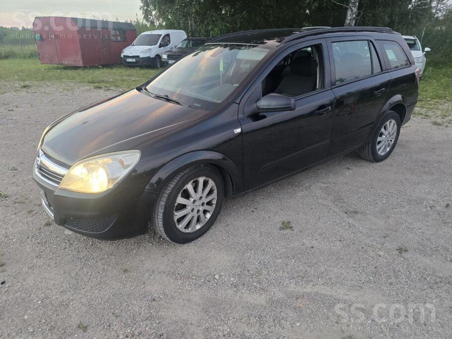 Zils Opel Astra 2008 Ventspils, ar dzinēja tilpumu 1.90 L un nobraukumu 417 tūkst. km par 850 €, foto 1 vietnē AUTOMOTO.COM.LV