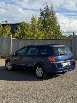 Blue Opel Astra 2009 in Tartu, with an engine capacity of 1.60 L and mileage of 342 thousand km for 1499 €, photo 9 on AUTOMOTO.COM.LV