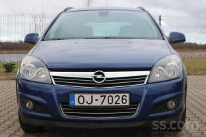 Blue Opel Astra 2010 in Riga, with an engine capacity of 1.70 L and mileage of 170 thousand km for 3200 €, photo 3 on AUTOMOTO.COM.LV