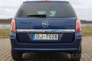 Blue Opel Astra 2010 in Riga, with an engine capacity of 1.70 L and mileage of 170 thousand km for 3200 €, photo 9 on AUTOMOTO.COM.LV