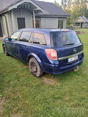 Zils Opel Astra 2010 Ogre, ar dzinēja tilpumu 1.90 L un nobraukumu 362 tūkst. km par 800 €, foto 4 vietnē AUTOMOTO.COM.LV