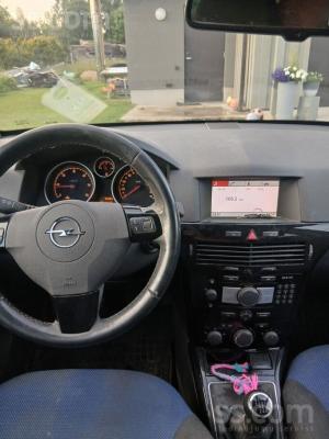Zils Opel Astra 2010 Ogre, ar dzinēja tilpumu 1.90 L un nobraukumu 362 tūkst. km par 800 €, foto 5 vietnē AUTOMOTO.COM.LV