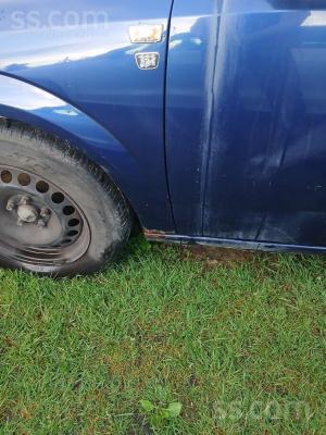 Zils Opel Astra 2010 Ogre, ar dzinēja tilpumu 1.90 L un nobraukumu 362 tūkst. km par 800 €, foto 9 vietnē AUTOMOTO.COM.LV