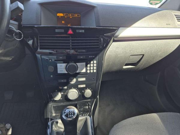 Zils Opel Astra 2010 Viļņa, ar dzinēja tilpumu 1.69 L un nobraukumu 210 tūkst. km par 1999 €, foto 7 vietnē AUTOMOTO.COM.LV
