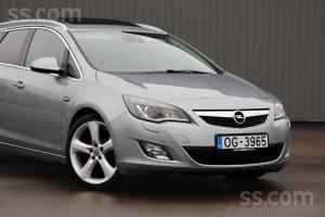 Zils Opel Astra 2011 Jelgava, ar dzinēja tilpumu 2.00 L un nobraukumu 0 tūkst. km par 4990 €, foto 4 vietnē AUTOMOTO.COM.LV