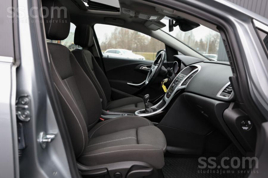 Zils Opel Astra 2011 Jelgava, ar dzinēja tilpumu 2.00 L un nobraukumu 0 tūkst. km par 4990 €, foto 16 vietnē AUTOMOTO.COM.LV