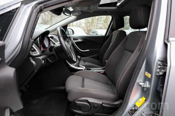Zils Opel Astra 2011 Jelgava, ar dzinēja tilpumu 2.00 L un nobraukumu 0 tūkst. km par 4500 €, foto 10 vietnē AUTOMOTO.COM.LV