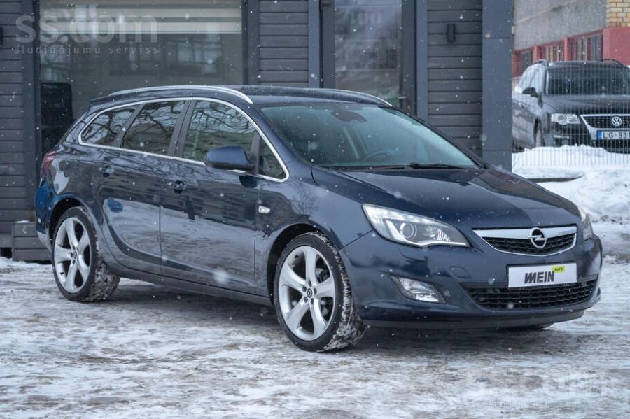 Zils Opel Astra 2011 Liepāja, ar dzinēja tilpumu 1.40 L un nobraukumu 293 tūkst. km par 4400 €, foto 1 vietnē AUTOMOTO.COM.LV