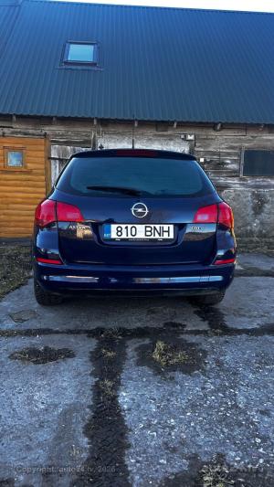 Zils Opel Astra 2011 Tallina, ar dzinēja tilpumu 1.70 L un nobraukumu 372 tūkst. km par 2000 €, foto 4 vietnē AUTOMOTO.COM.LV