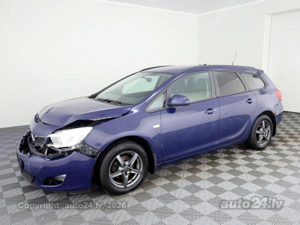 Blue Opel Astra 2011 in Tallinn, with an engine capacity of 1.40 L and mileage of 231 thousand km for 999 €, photo 2 on AUTOMOTO.COM.LV