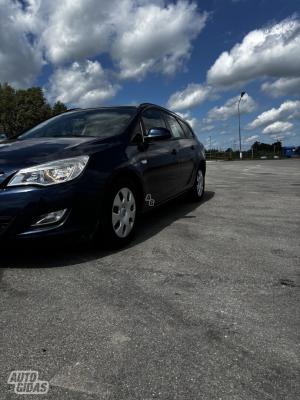 Zils Opel Astra 2011 Marijampole, ar dzinēja tilpumu 1.70 L un nobraukumu 310 tūkst. km par 2300 €, foto 4 vietnē AUTOMOTO.COM.LV