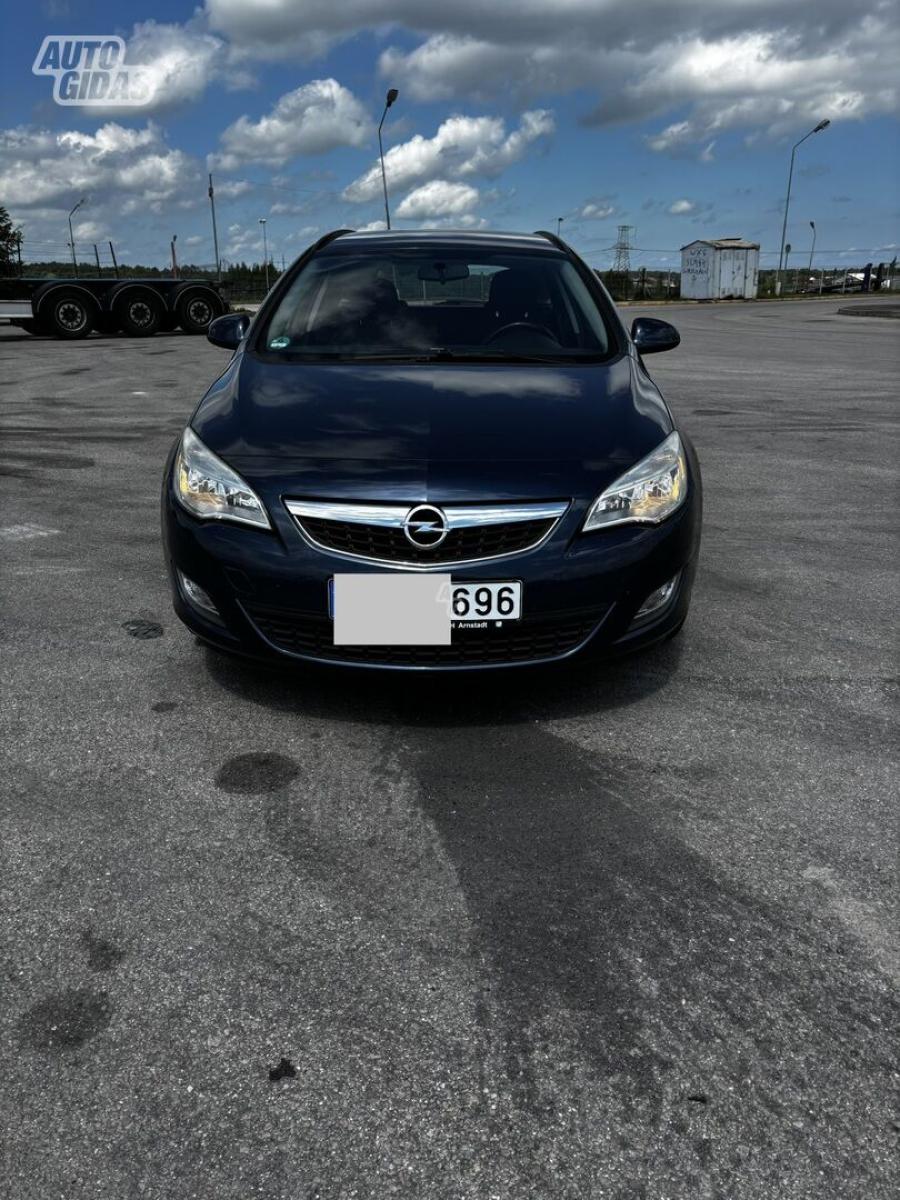 Zils Opel Astra 2011 Marijampole, ar dzinēja tilpumu 1.70 L un nobraukumu 310 tūkst. km par 2300 €, foto 5 vietnē AUTOMOTO.COM.LV