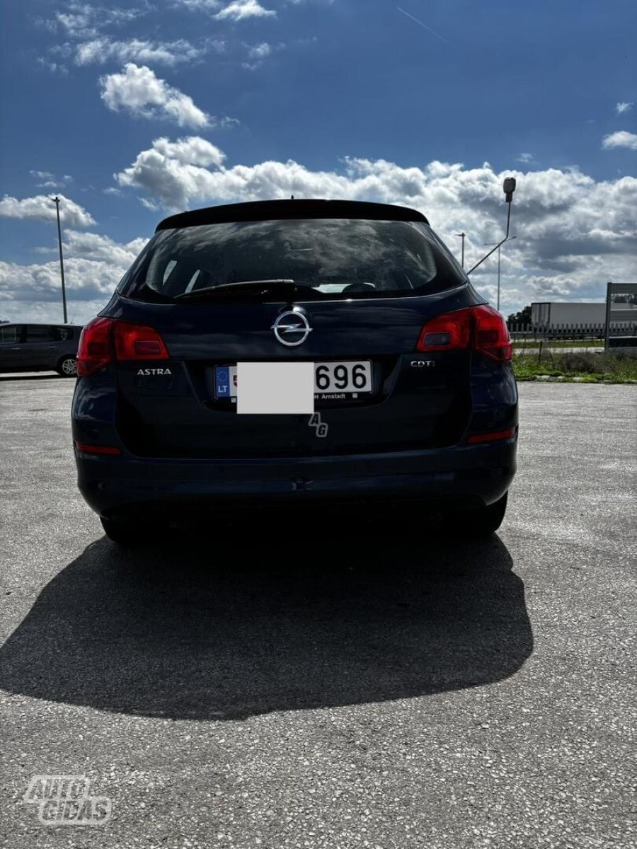 Zils Opel Astra 2011 Marijampole, ar dzinēja tilpumu 1.70 L un nobraukumu 310 tūkst. km par 2300 €, foto 6 vietnē AUTOMOTO.COM.LV