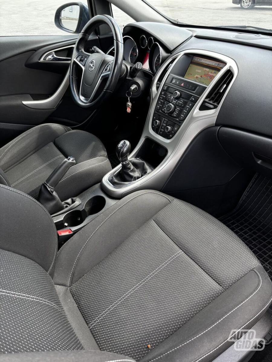 Zils Opel Astra 2011 Marijampole, ar dzinēja tilpumu 1.70 L un nobraukumu 310 tūkst. km par 2300 €, foto 9 vietnē AUTOMOTO.COM.LV