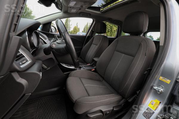 Zils Opel Astra 2011 Jelgava, ar dzinēja tilpumu 2.00 L un nobraukumu 0 tūkst. km par 4350 €, foto 9 vietnē AUTOMOTO.COM.LV