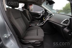 Blue Opel Astra 2011 in Jelgava, with an engine capacity of 2.00 L and mileage of 0 thousand km for 4350 €, photo 13 on AUTOMOTO.COM.LV