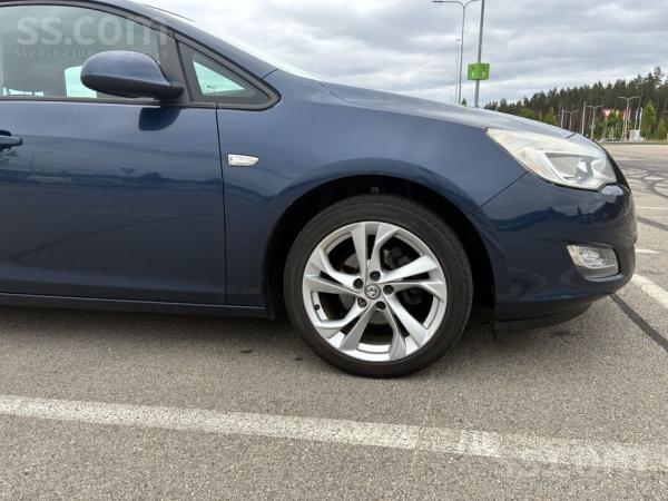 Zils Opel Astra 2011 Rīga, ar dzinēja tilpumu 1.30 L un nobraukumu 320 tūkst. km par 3200 €, foto 4 vietnē AUTOMOTO.COM.LV