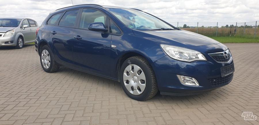 Blue Opel Astra 2011 in Kedainiai, with an engine capacity of 1.70 L and mileage of 265 thousand km for 2850 €, photo 6 on AUTOMOTO.COM.LV
