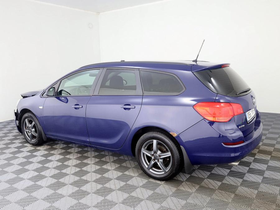 Zils Opel Astra 2011 Tallina, ar dzinēja tilpumu 1.40 L un nobraukumu 229 tūkst. km par 799 €, foto 5 vietnē AUTOMOTO.COM.LV