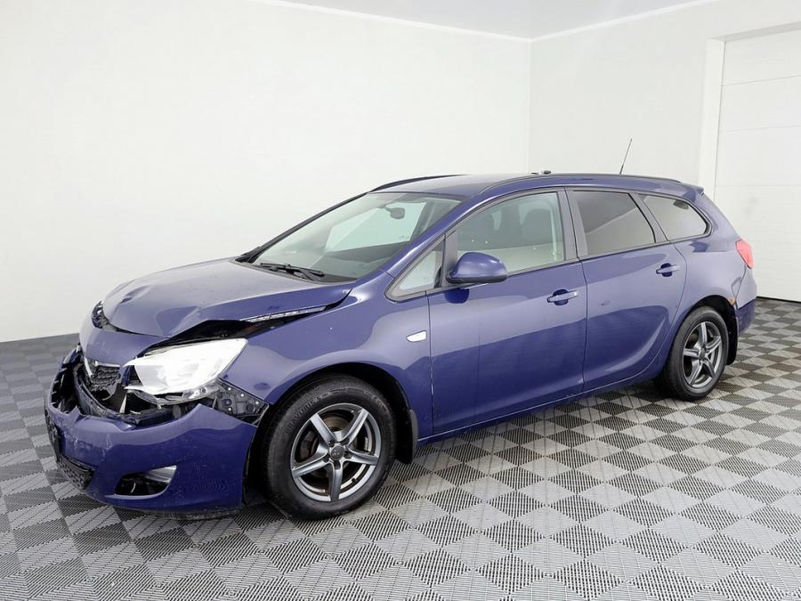 Zils Opel Astra 2011 Tallina, ar dzinēja tilpumu 1.40 L un nobraukumu 229 tūkst. km par 799 €, foto 10 vietnē AUTOMOTO.COM.LV