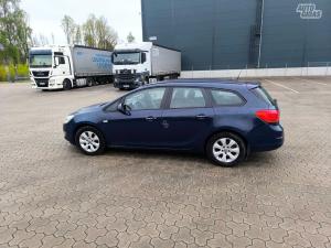 Blue Opel Astra 2011 in Kaunas, with an engine capacity of 1.70 L and mileage of 295 thousand km for 1590 €, photo 7 on AUTOMOTO.COM.LV