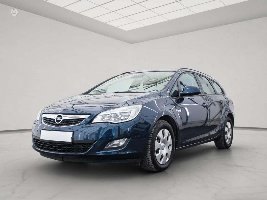 Blue Opel Astra 2011 in Kaunas, with an engine capacity of 1.70 L and mileage of 269 thousand km for 3990 €, photo 1 on AUTOMOTO.COM.LV